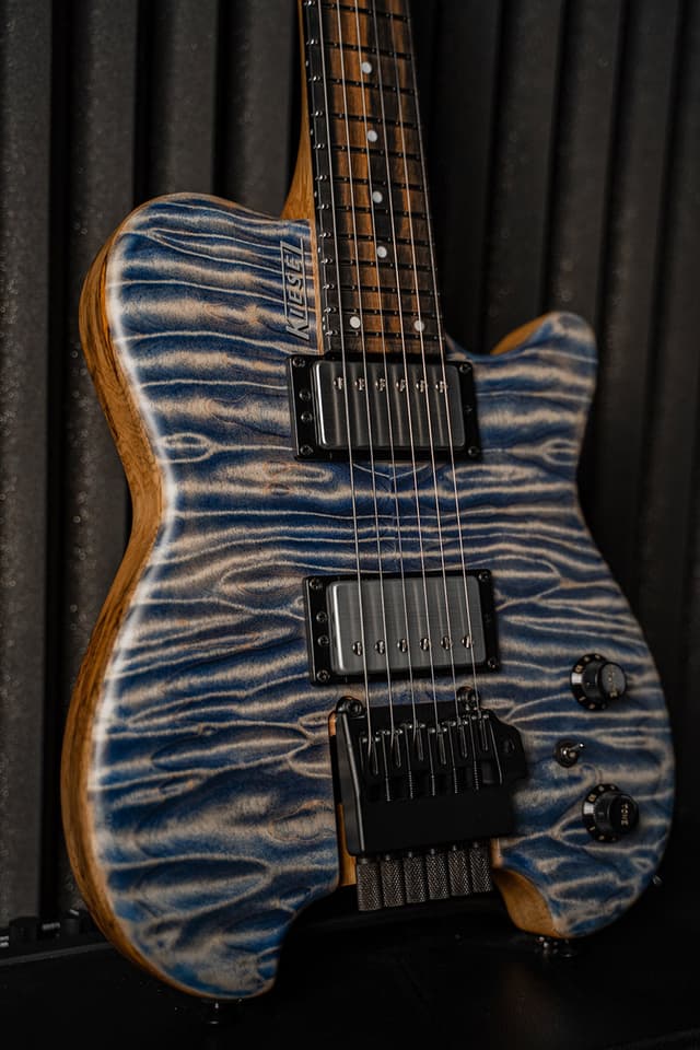 I refinished my Kiesel HH2... : r/Luthier